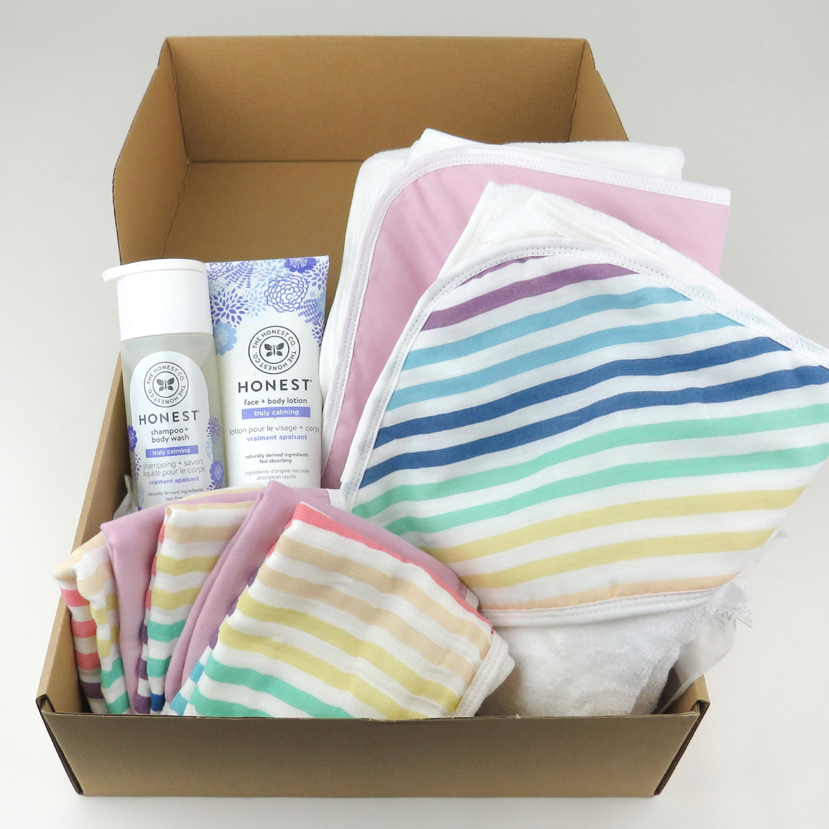 9-Piece BUBBLES & CUDDLES Organic Cotton Bath Gift Set | Honest Baby ...